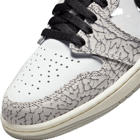 Air Jordan 1 High Retro OG White Cement DZ5485 052 SneakerMood