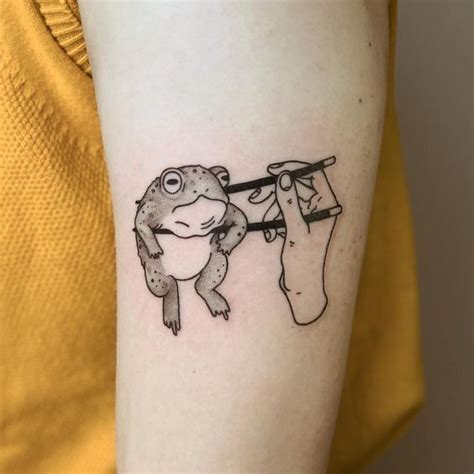 Mini Small Frog Tattoo Printable Calendars AT A GLANCE