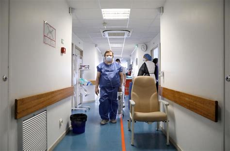 Coronavirus en France 28 nouveaux décès à lhôpital 29575 morts