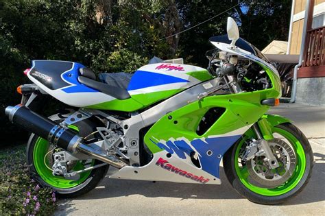 Moto de ensueño Kawasaki ZXR 750 R como Scott Russell Moto1Pro