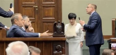 Poturbowana posłanka do Tuska Stanie Pan w mojej obronie Fronda pl