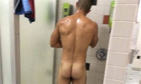 Gym Voyeur Naked Men Cumception