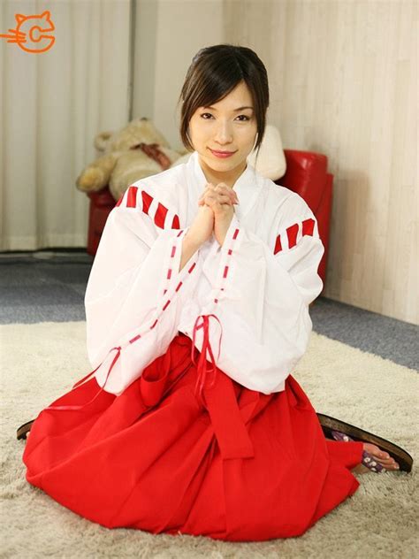 かすみ果穂 X City 2007 06 20 Star Cats 写真館 Vol 001 Kaho Kasumi 25photos
