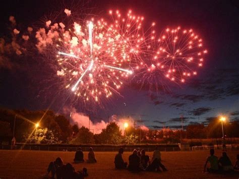 Fête nationale Où voir le feu d artifice du 14 juillet en Indre et Loire