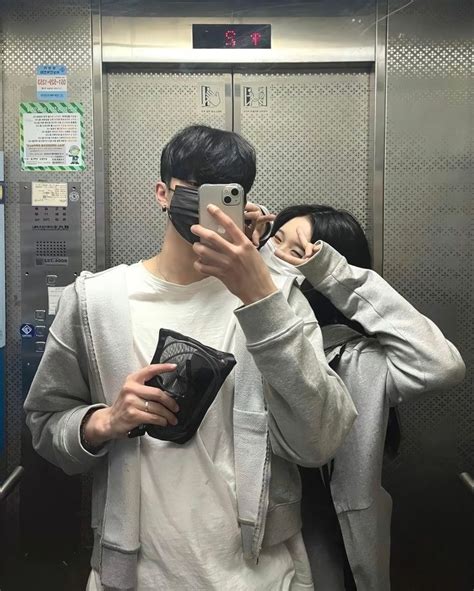 Pin On C O U P L E ᵔ ᴥ ᵔ Korean Couple Cute Couple Pictures Cute Couples Goals
