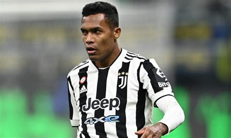 Infortunio Alex Sandro Il Brasiliano Salta Il Milan La Situazione