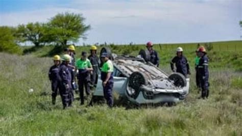 RUTA 35 Dos Mujeres Heridas Tras Un Vuelco En Boca De Todos HD