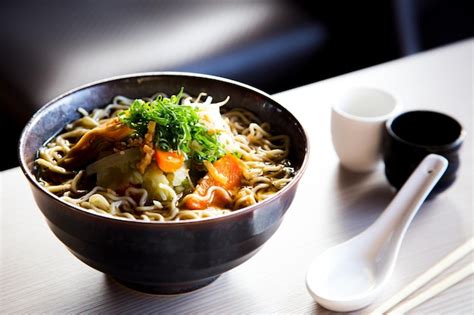 Sopa Vegetariana De Ramen Receta Tradicional Japonesa Foto Premium