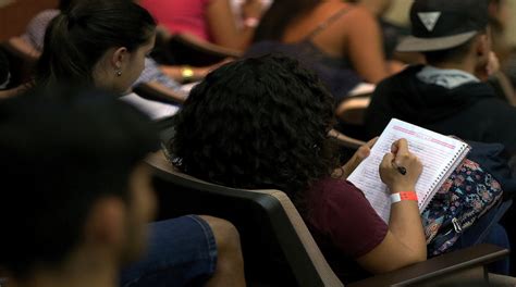 1 6 milhão de inscritos Encceja realiza provas neste domingo