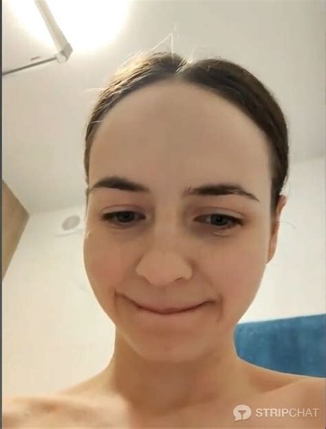 Olenka Naked Shower Show With Lush Inside