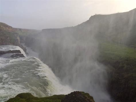 Cómo llegar y qué ver en Gullfoss la cascada dorada de Islandia