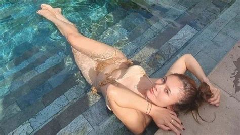 Terbaru Deretan Potret Seksi Wulan Guritno Netizen Sebut Hot Mom Dan