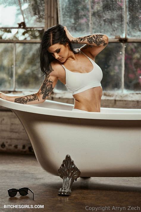 Rooster Teeth Arryn Zech Onlyfans Leaked Naked Pics TubeZZZ Porn Photos
