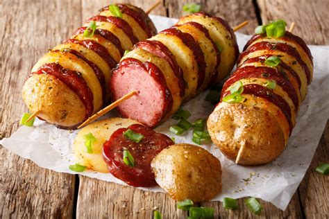 Kartoffel Wurst Spieß vom Grill lecker und schnell Ricetta