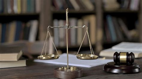 Trách nhiệm pháp lý là gì Có mấy loại trách nhiệm pháp lý