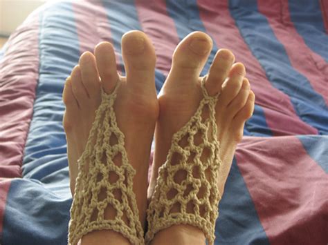 Ravelry Barefoot Sandal Pattern By Lion Brand Yarn