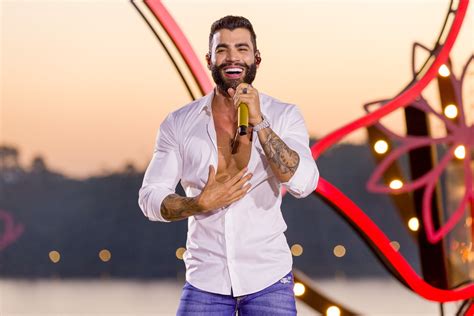 Gusttavo Lima lança volume 1 do álbum Paraíso Particular HD Sertanejo