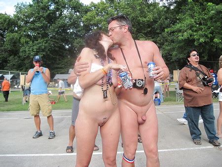 Nudes Couples Groups Of People Nude Porn Gallery