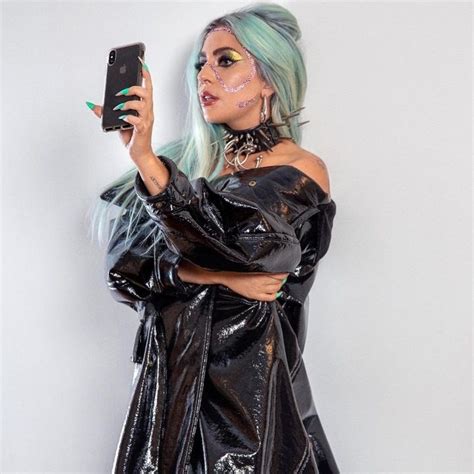 Update Gaga Brasil Fan Page on Twitter Lady Gaga começou a seguir