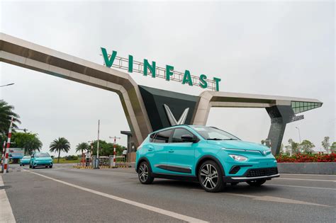 Giá cước taxi Xanh SM đứng ở đâu so với Grab Be Mai Linh Báo Dân trí