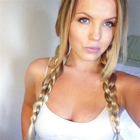 Which One Would You Fuck Please Comment Adult Photos