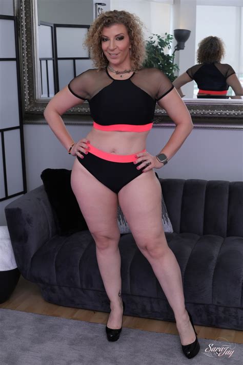 Tw Pornstars Sara Jay Official Twitter 💞 Live In 30 Minutes On My Vip Of 8pm Est Dont Miss