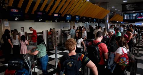 Aeroporto de Congonhas normaliza operações após queda de energia que