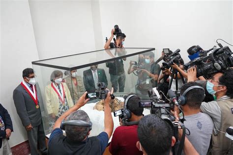 Universidad San Marcos arqueología UNMSM imágenes de la momia