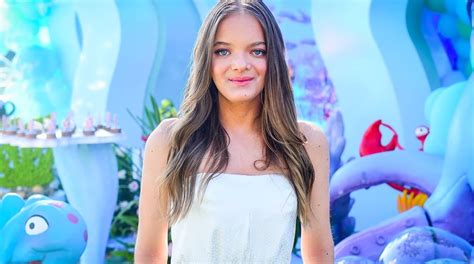 Rafaella Justus revela ensaio pra sua festa de 15 anos o avô