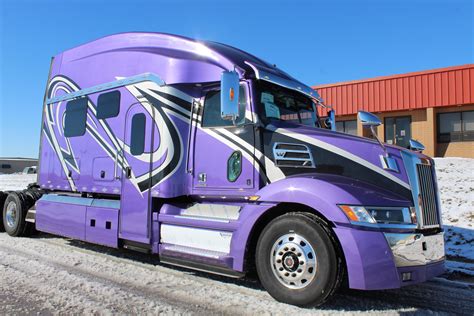 Custom Semi Truck Sleepers
