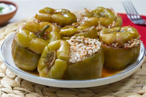 Etli Biber Dolması Tarifi Nasıl Yapılır Resimli Anlatım Yemek