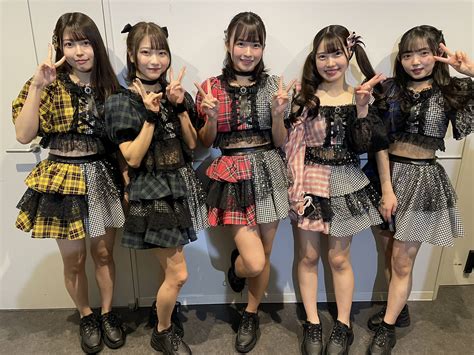 Bety 公式 info on Twitter 本日はアイコレ年忘れライブSP ありがとうございました Bety初めて