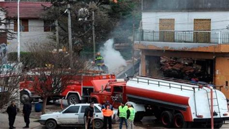 Explosión deja dos muertos y doce heridos en Argentina
