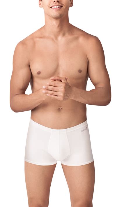 Naked Wwd