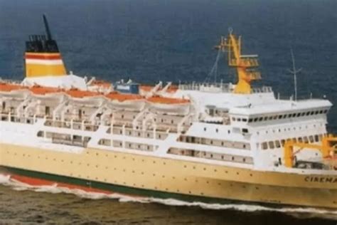 Jadwal Kapal Laut KM Dharma Kartika V Rute Waingapu Surabaya 24