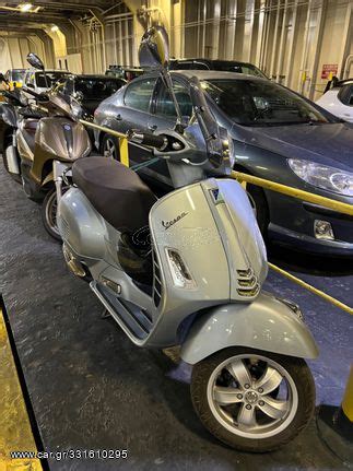 Car Gr Piaggio Vespa GTS 300 22