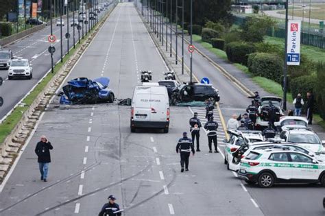 Incidente In Viale Forlanini A Milano Due Morti Dopo La Festa Di