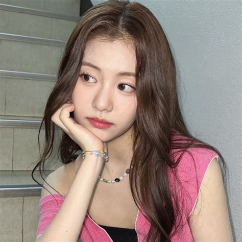 Kim Garam Icons Le Serrafim Lq Girl Kim Pretty