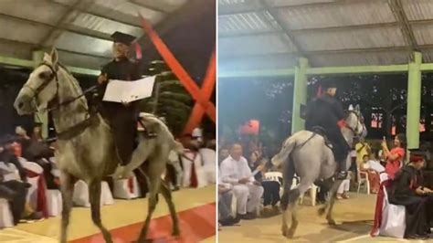 Joven acude a su graduación montando a caballo ABC Noticias