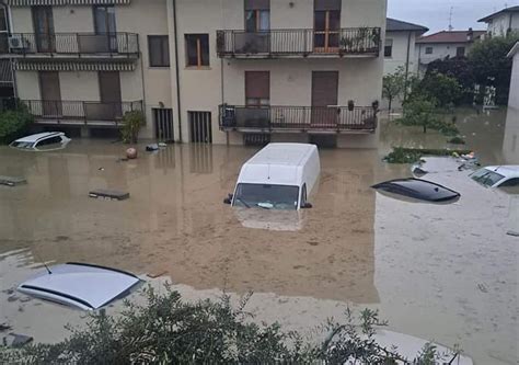 Emilia Romagna Risveglio Drammatico Nel Ravennate Alluvione A Faenza