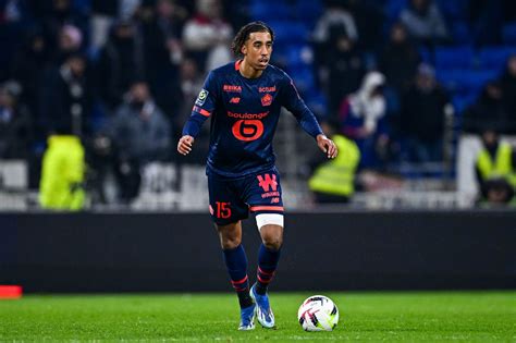 Mercato LOSC Leny Yoro A Choisi Entre Le PSG Et Le Real Madrid