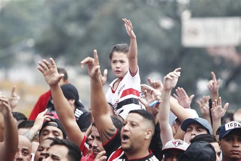 São Paulo FC on Twitter Bom dia torcida tricolor Hoje tem São Paulo