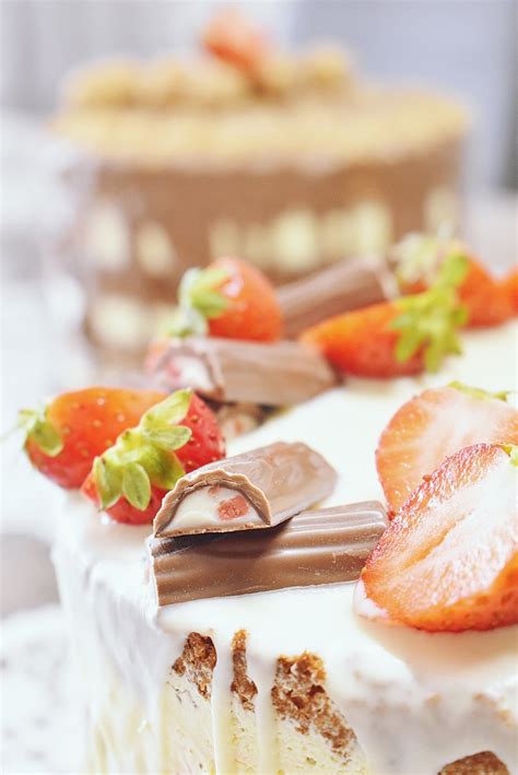 Naked Cakes Torten mit Süßigkeiten von DeineTorte de Calistas Traum