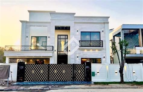 10 Marla Double Storey House For Sale In Bahria Town Sector C Lahore
