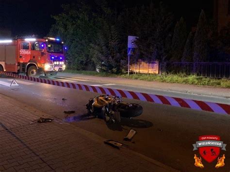 Wypadek Motocyklisty W Wieluniu Latek Trafi Do Szpitala Po