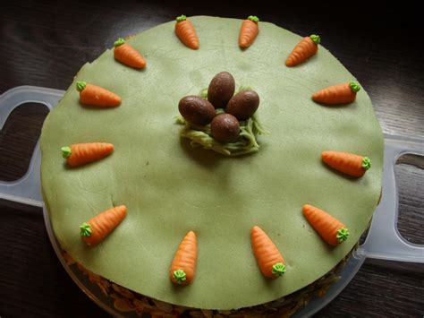 Rüblitorte mit Frischkäse und Möhrentorte Rezepte kochbar de