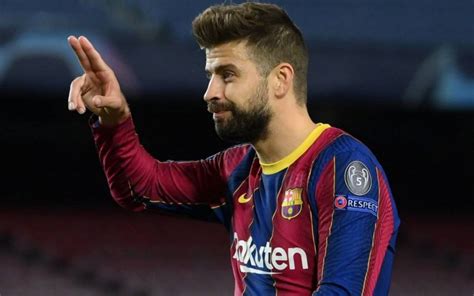 Shakira confirma separação de Piqué após 11 anos de casamento