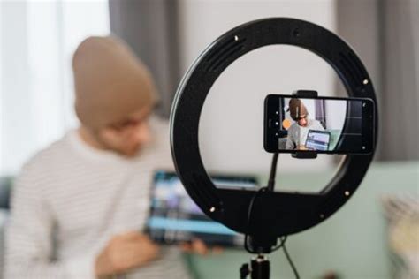Apa Itu Influencer Ini Pengertian Jenis Dan Tanggung Jawabnya