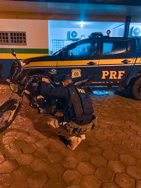PRF recupera motocicleta roubada em Humaitá Polícia Rodoviária Federal
