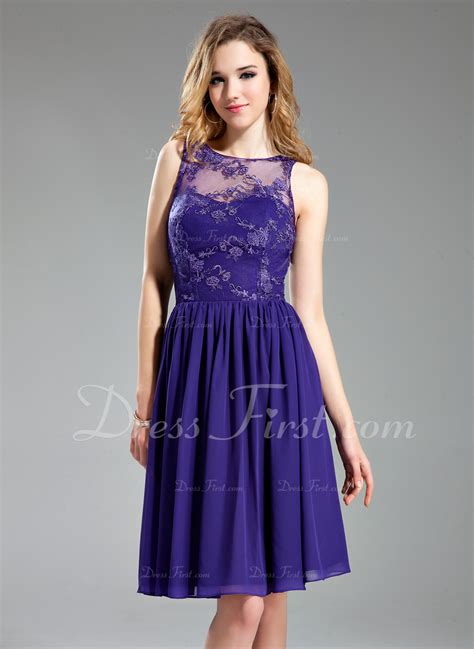 A Line Princess Scoop Neck Knee Length Chiffon Lace Bridesmaid Dress
